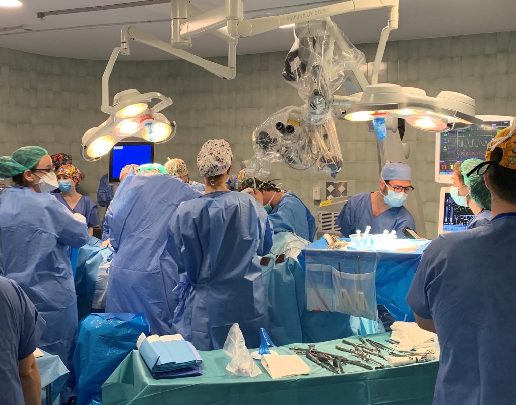 El Macarena consolida en un solo acto la mastectomía y reconstrucción ...