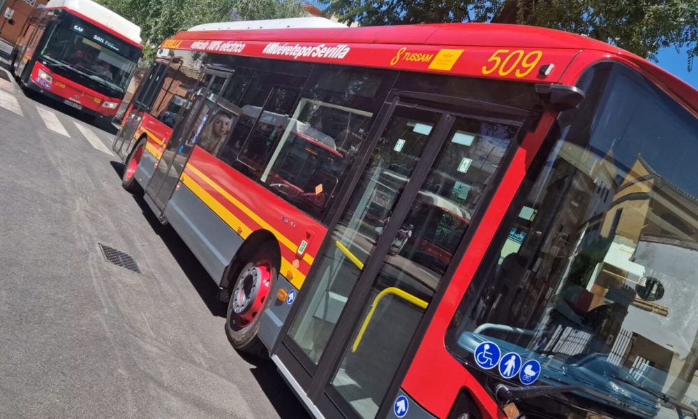 Sevilla estrena los primeros autobuses eléctricos de Tussam - AION SUR
